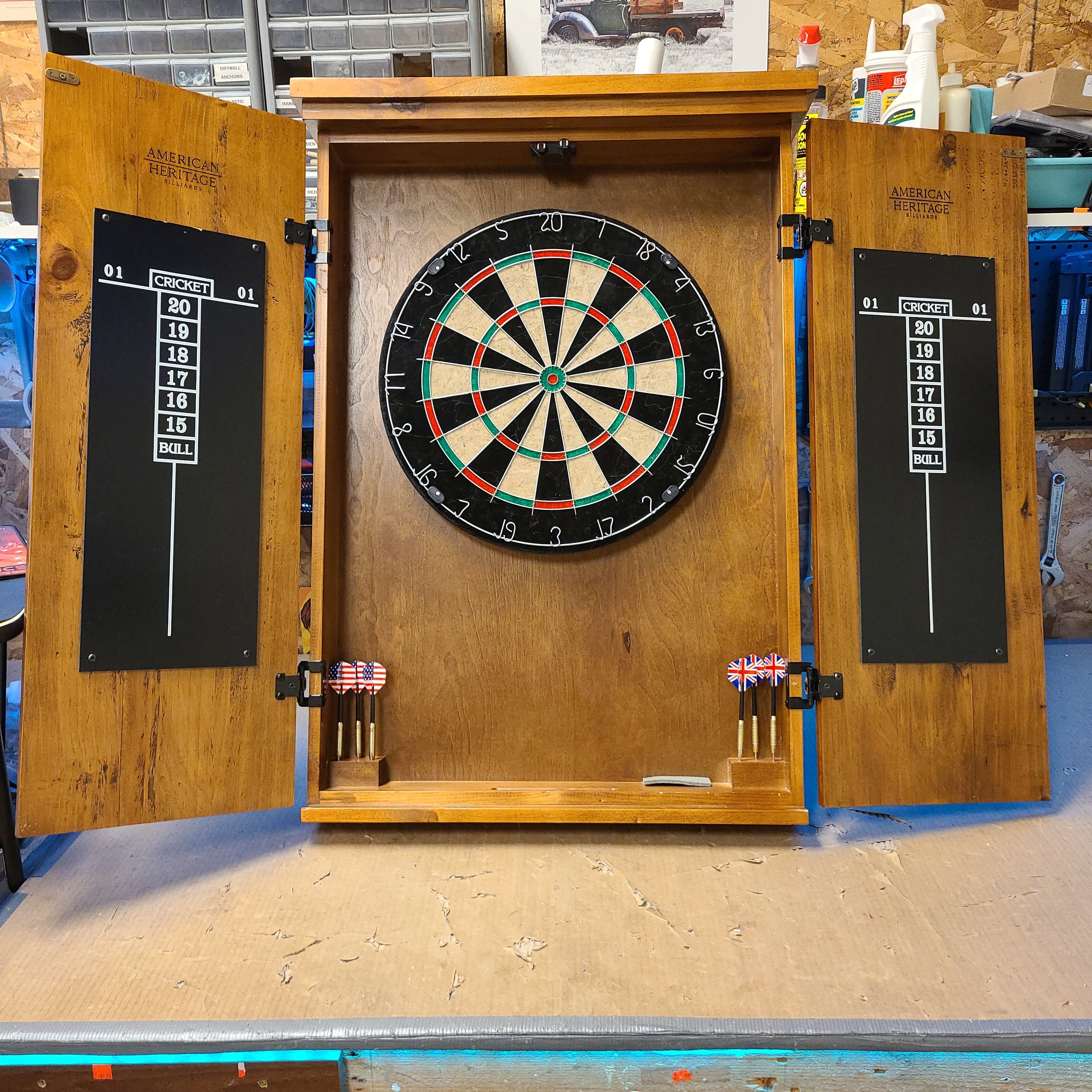 American Heritage Bristle Dartboard Cabinet Set with Darts *SCRATCH ...
